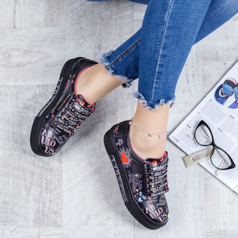 Colectie Noua De Tenisi Dama 2021: Idei De Purtare » Iubesc Moda