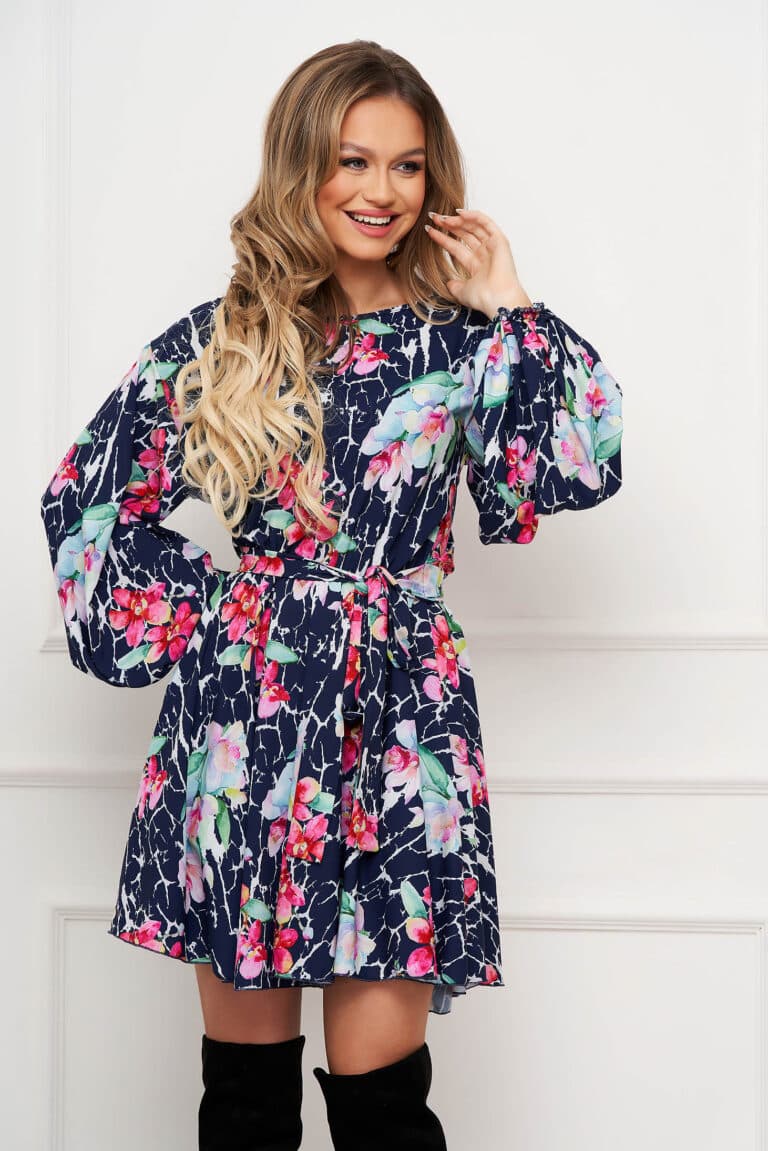 Rochie StarShinerS In Clos Cu Elastic In Talie Din Material Fluid ...